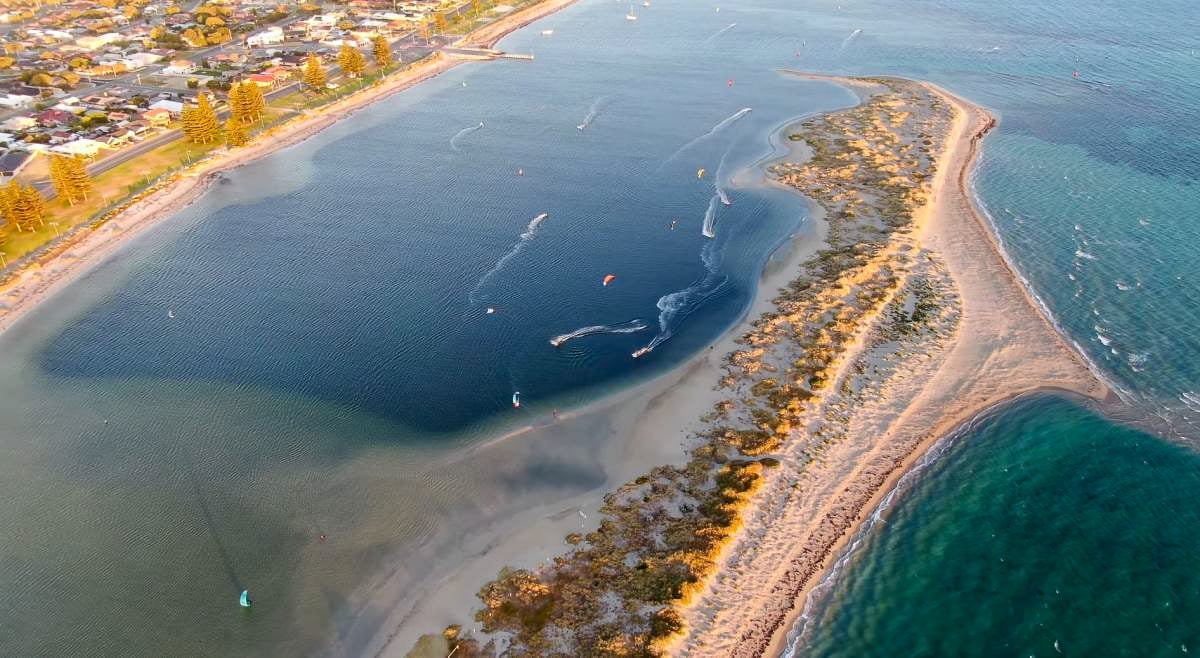 Kiteboarding in Perth, Rockingham, Rottnest Island - Kitespot guide ...